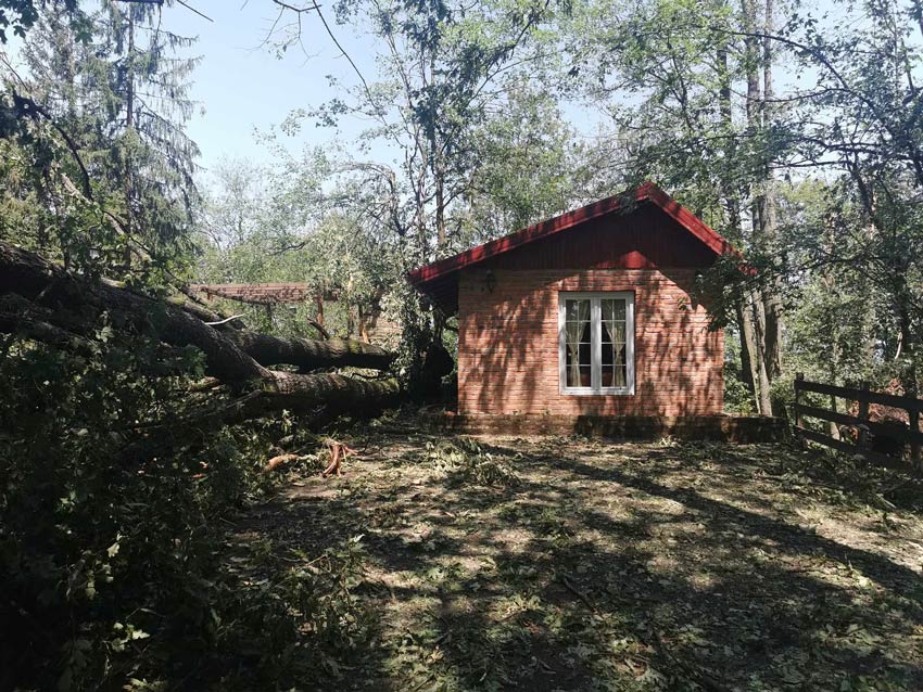 Nevrijeme poharalo gradiška sela: stradale kuće, štale, voćnjaci i ...