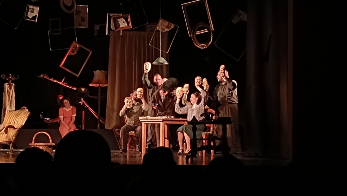 “Pevanje i ćutanje Sofke Nikolić” premijerno u Kulturnom centru ...