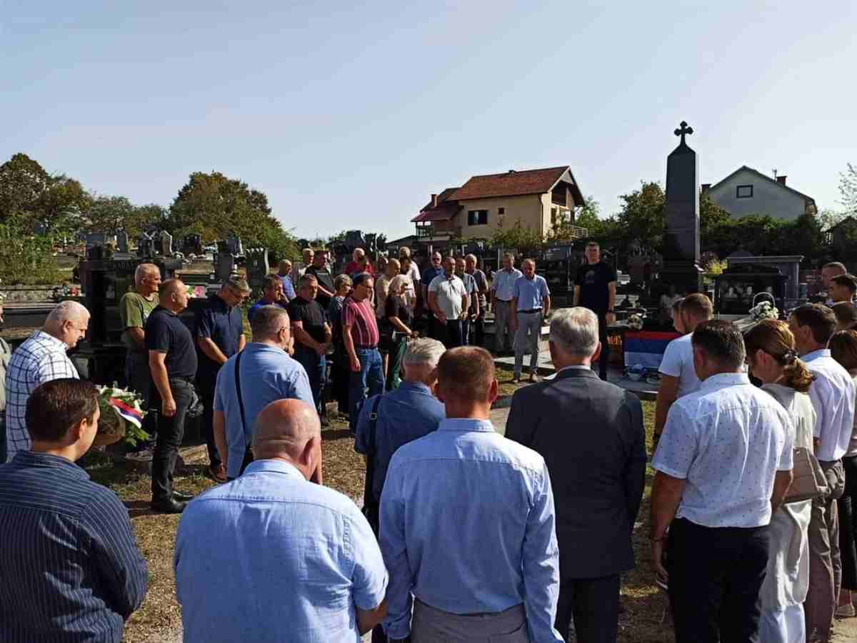 Srbac obilježava 29. godišnjicu sjećanja na stradale borce na vozućkom ...