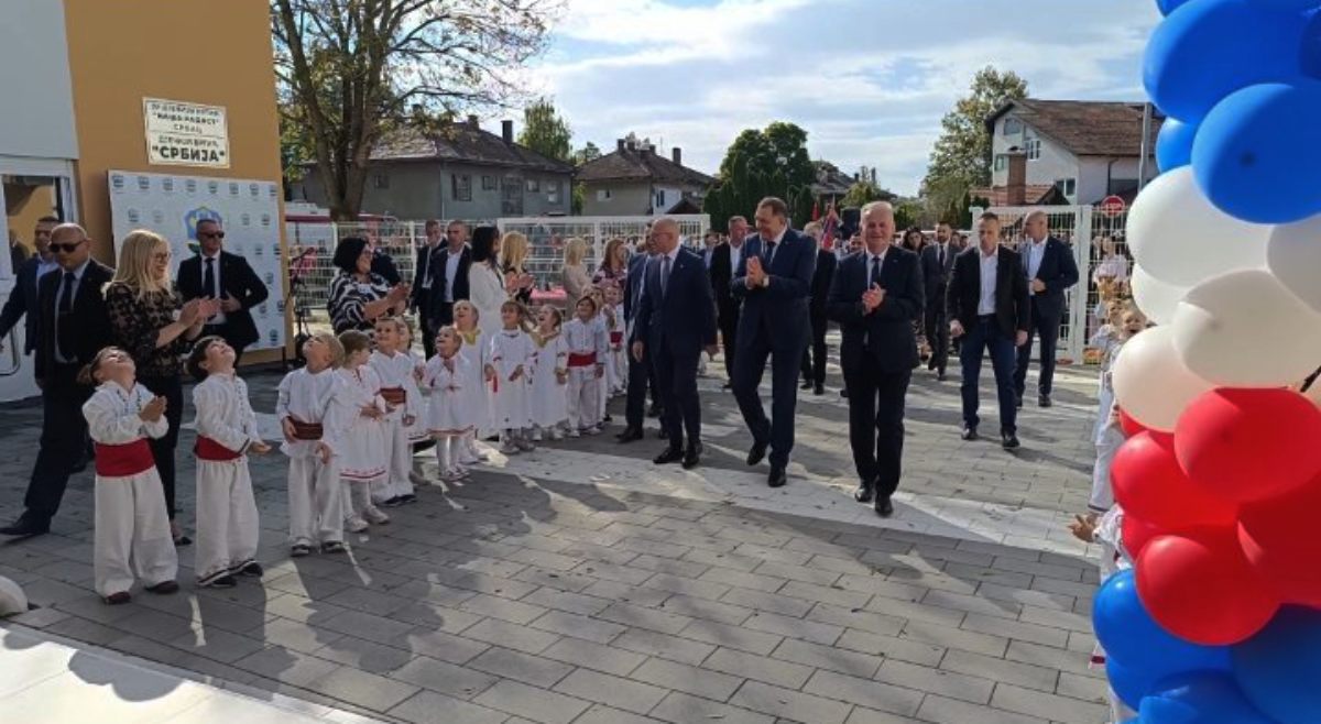 U posjeti Srpcu boravio premijer Srbije i najviše rukovodstvo Srpske (FOTO) - Micro Mreža